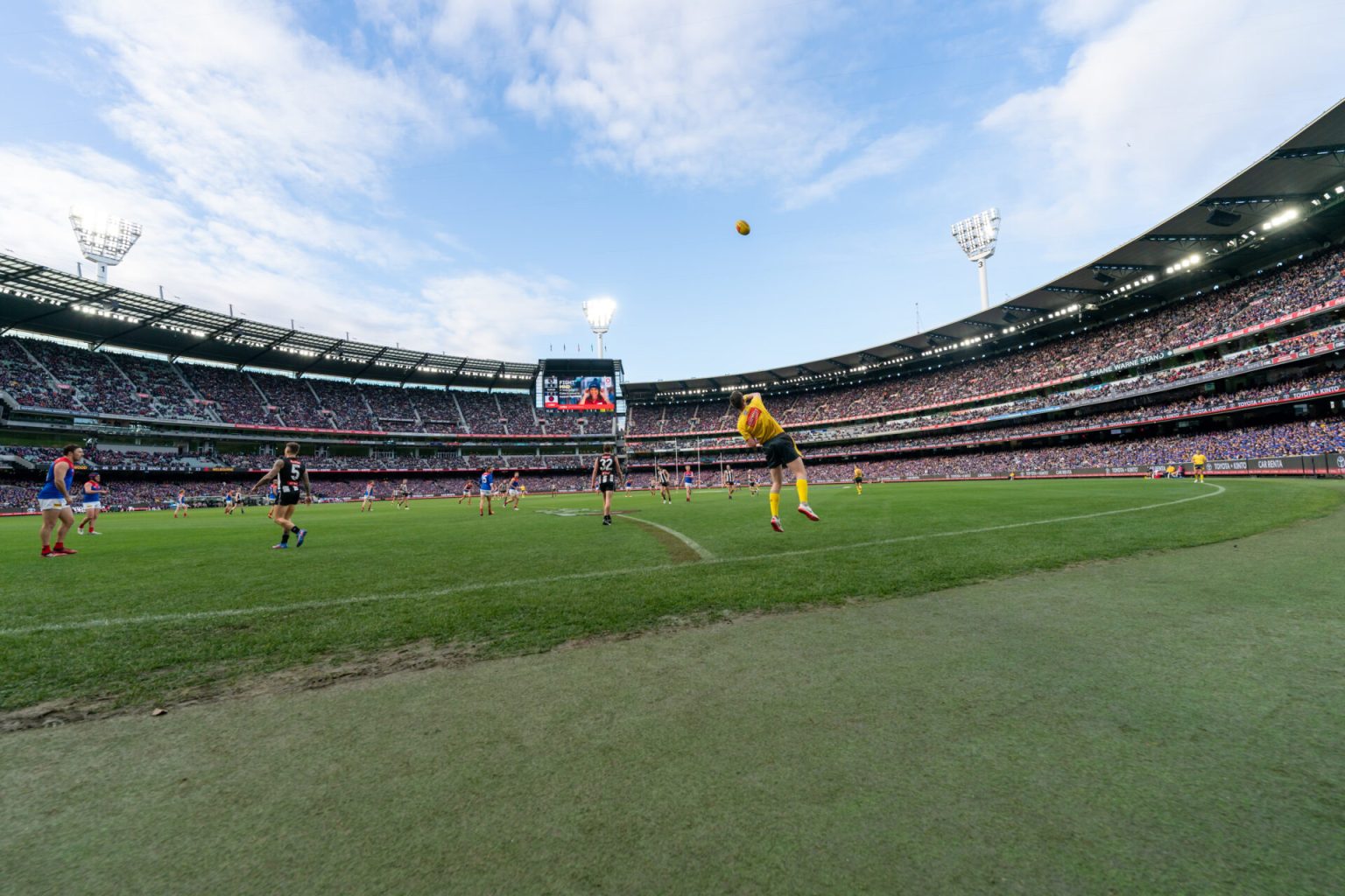 What's on - Big Freeze 11 - FightMND